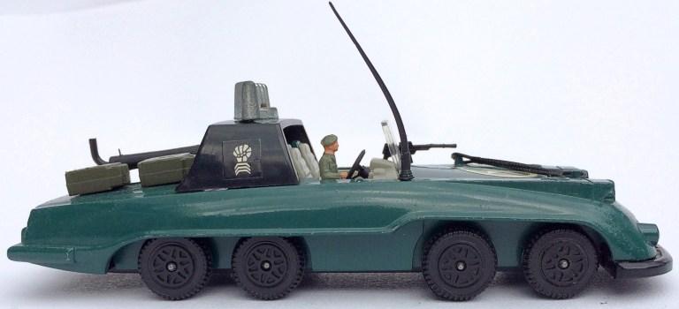 602: Armoured Command Car – Dinky Toys: TV Shows, Space and Specials